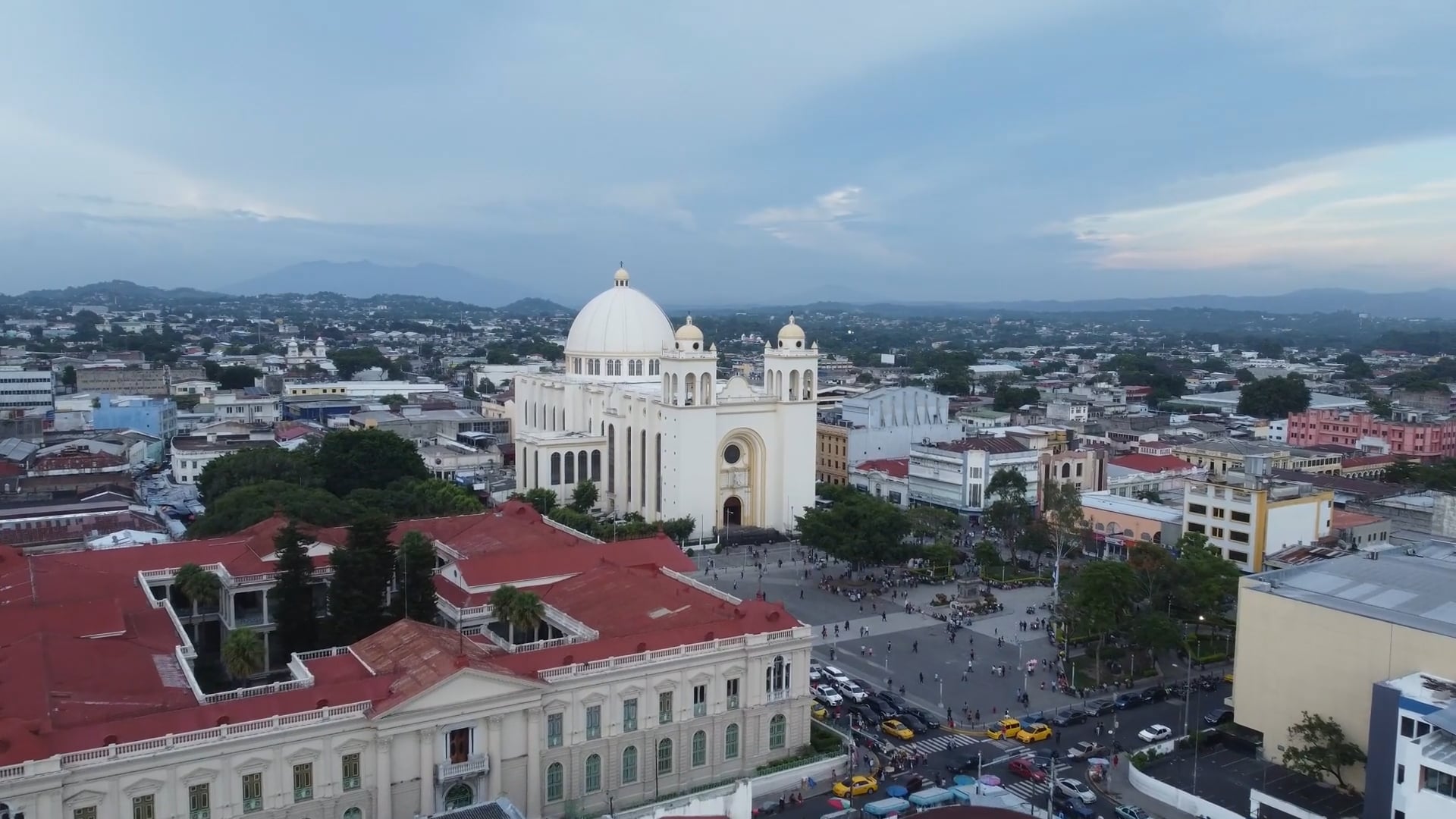 Volcanoes surround San Salvador in stunning drone footage