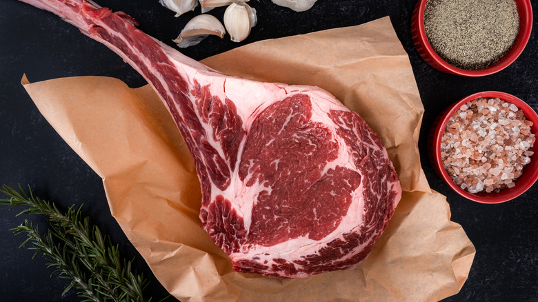 Tips you need when cooking with parchment paper