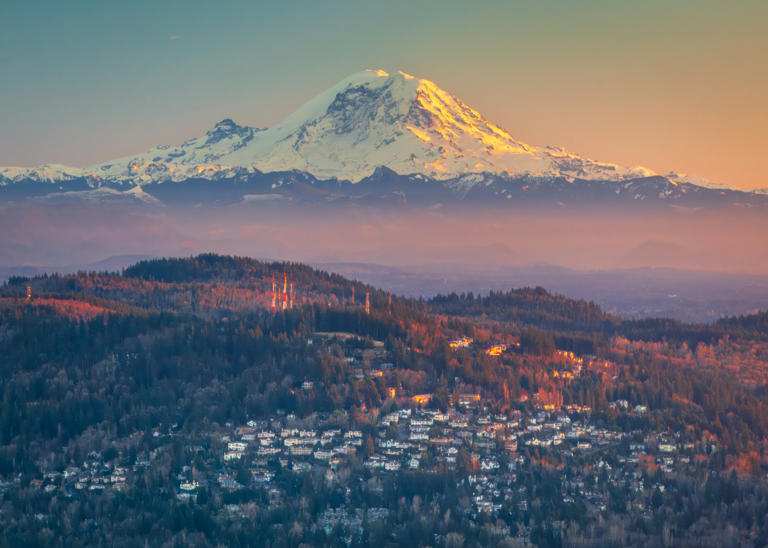 USA’s deadliest volcano could obliterate towns home to 60,000 without ...