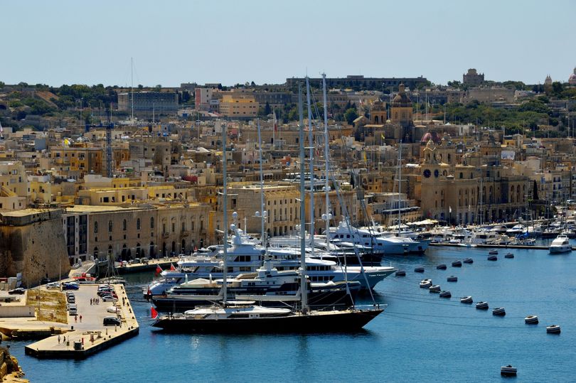 Foreign Office issues Malta travel warning after explosion