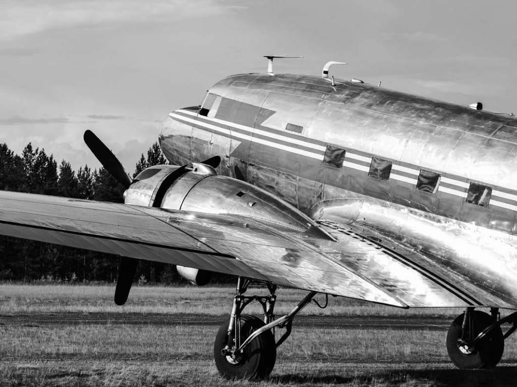 Lunch bunch: A time for old friends and airplanes