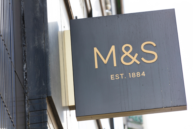 M&S £20 linen shorts called the 'perfect summer length' – perfect for ...