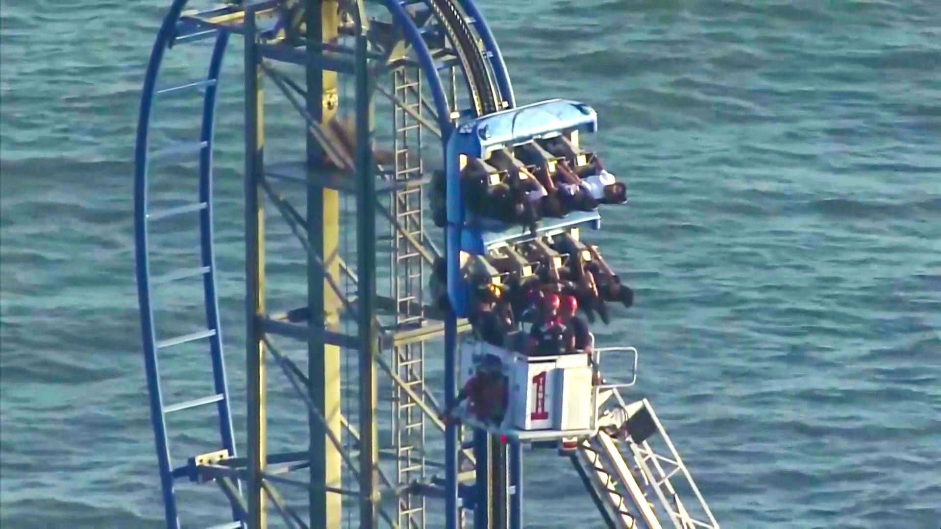 Students Rescued After Stuck on Texas Roller Coaster for 4 Hours