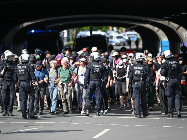 Groß-Demo in Hamm: Weltrekordversuch soll gelungen sein – Live-Ticker