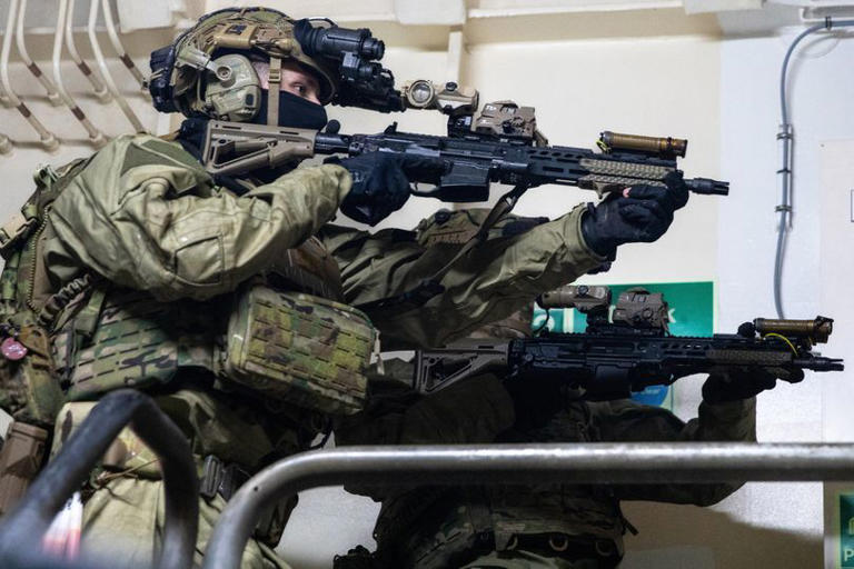 World War 3 is just 'a few moves' away as Putin-led new axis of evil ...
