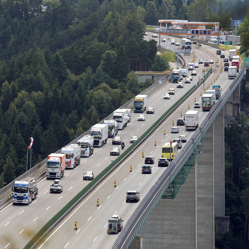 ADAC warnt Autofahrer: Brenner komplett gesperrt – Bayern sieht "pure ...