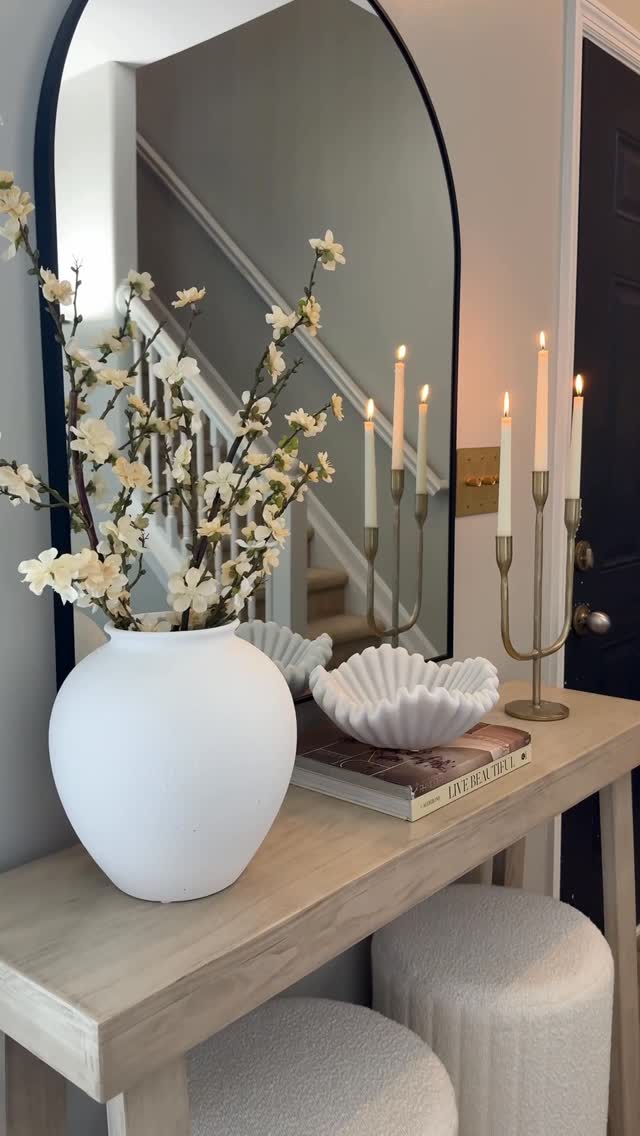 Simple Entryway Ideas That Set Home Tone