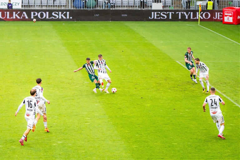 Sandecja Nowy Sącz i Podhale Nowy Targ. Dla kogo baraże o pierwszą ligę?