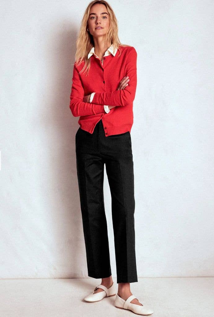 21 work outfit essentials for women over 40: Go to work in style ...