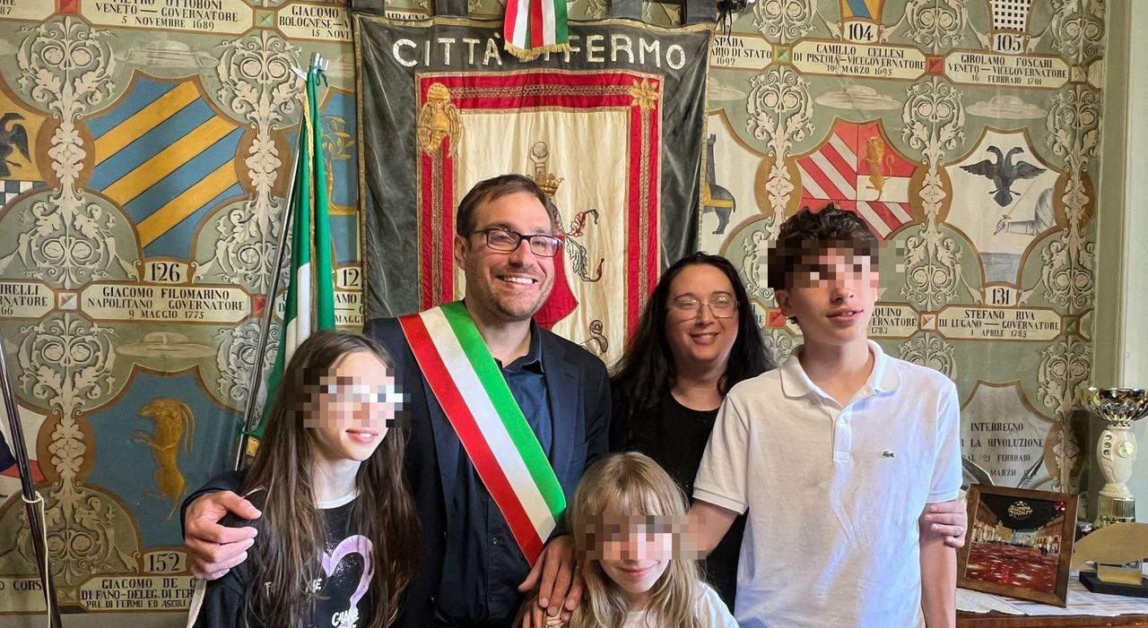 Fermo, l’insediamento in Comune di Scarfini: «Questa fascia tricolore pesa»