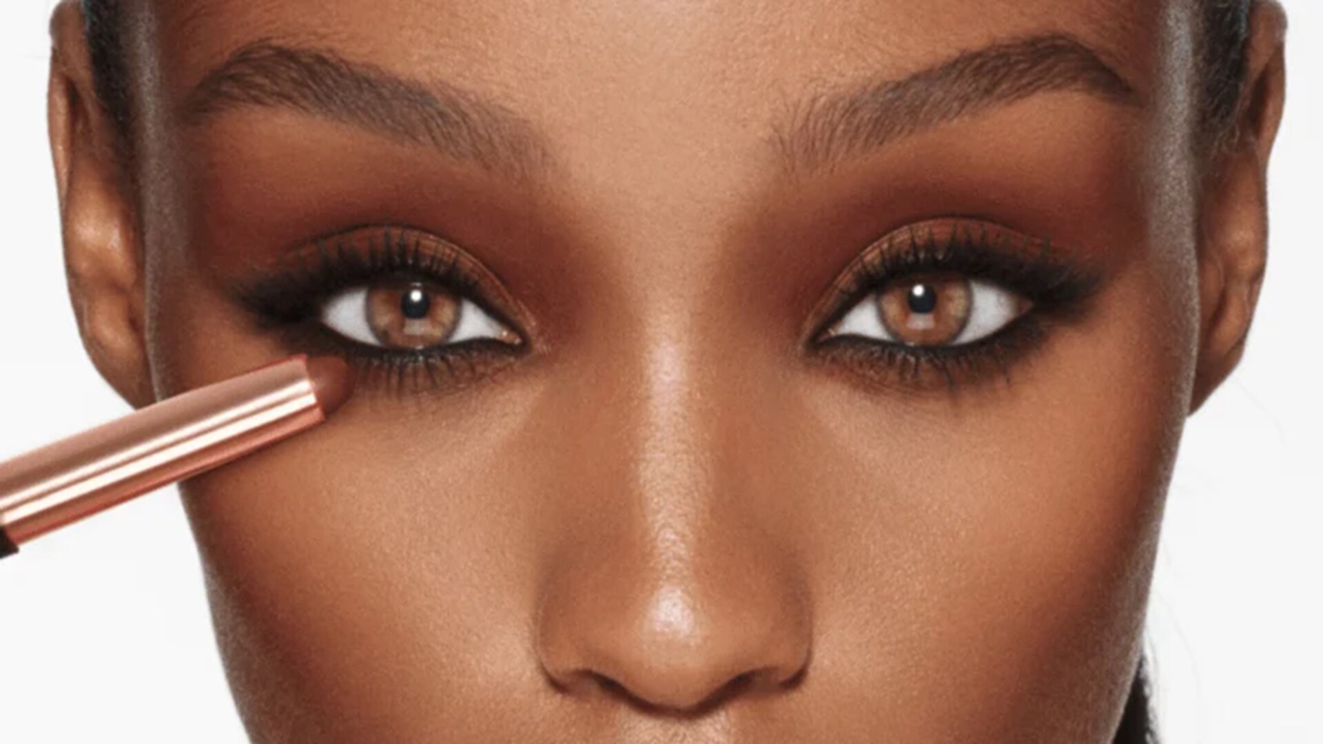 Red-Carpet-Look: Das kann Charlotte Tilburys neuer Beauty-Stick