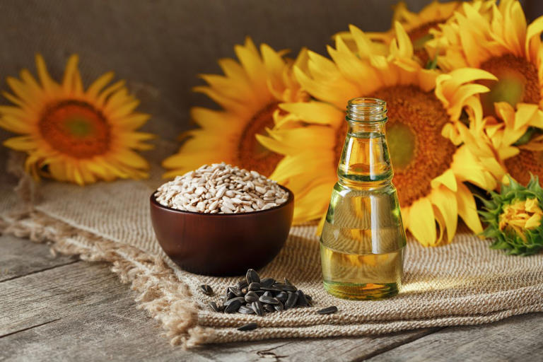 5 foods with more vitamin E than sunflower seeds