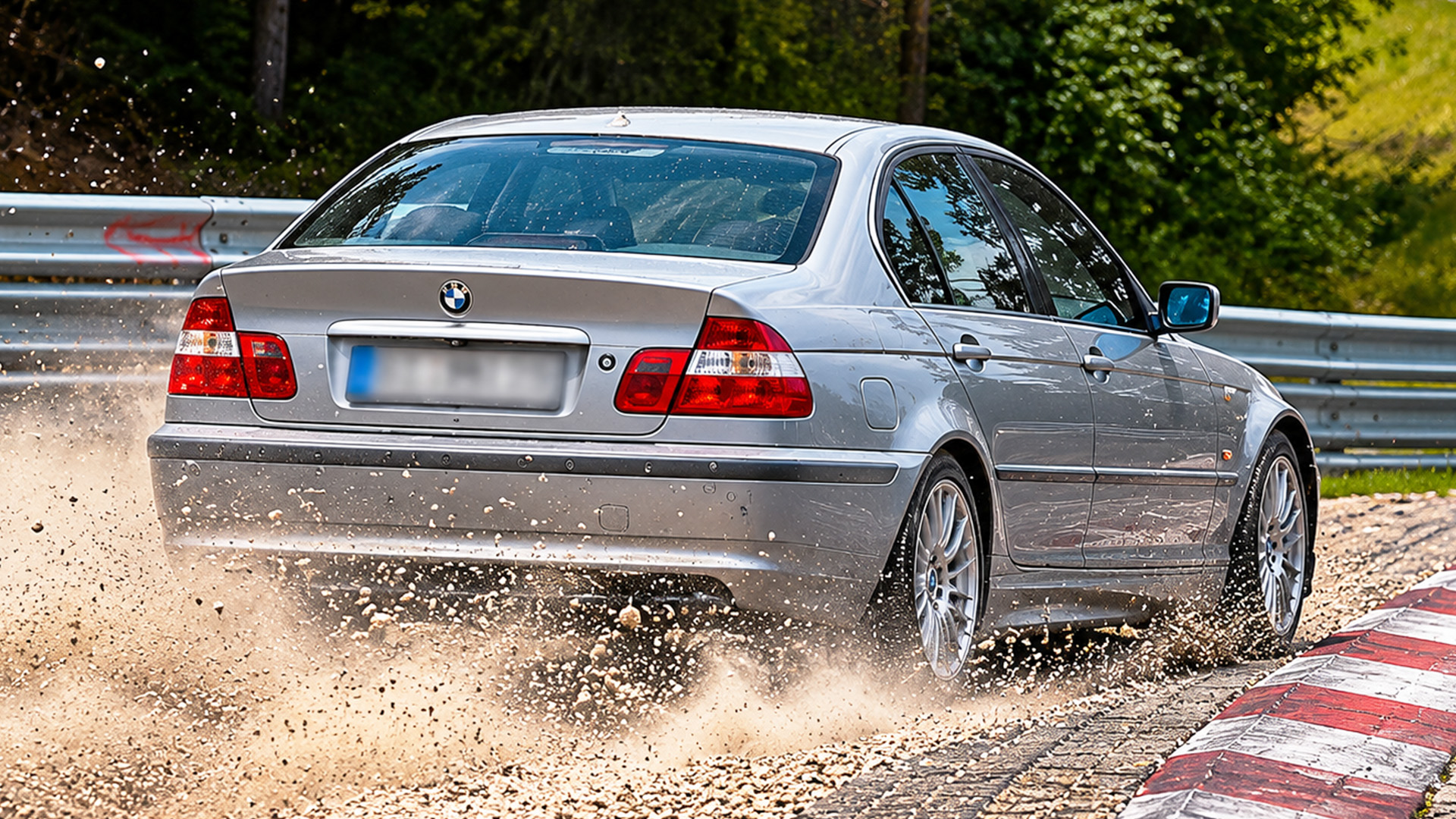 Insane track limits push creates huge dust explosion at Nürburgring