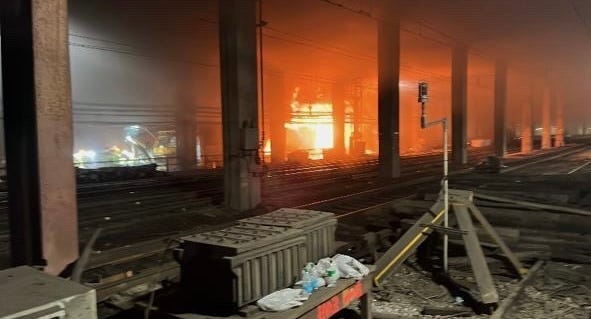 Service resumes with delays at NY Penn Station following train fire