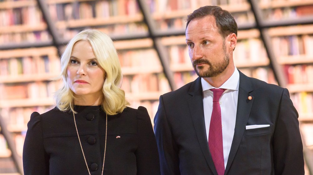 Coraz większy niepokój o Mette-Marit. Książę Haakon zmienia plany