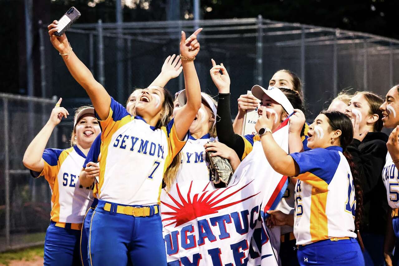 Seymour softball knocks off top-seeded St. Paul for 1st NVL ...