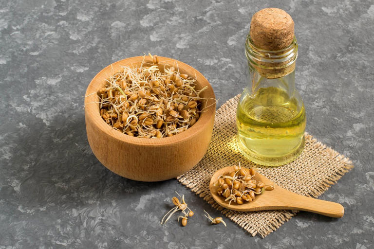 5 foods with more vitamin E than sunflower seeds