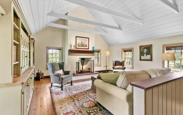 First Bank house of the week: Inside a restored 1782 barn home in ...