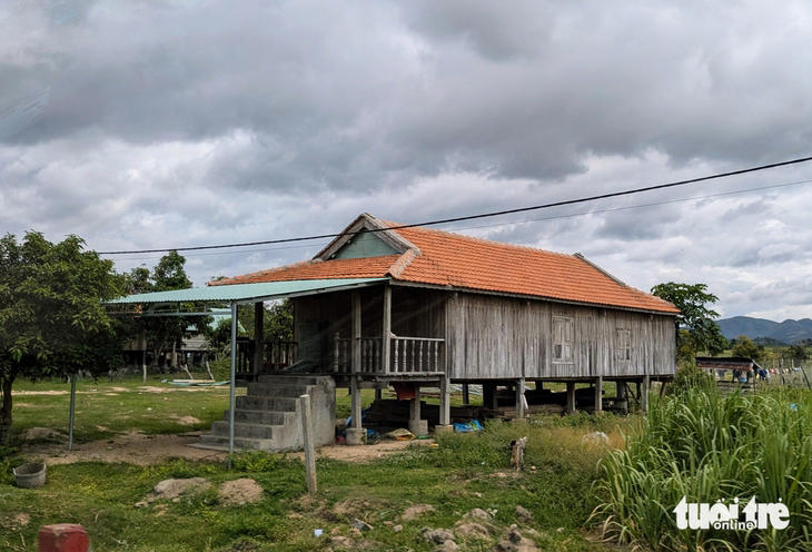 Cấp đất ở, đất sản xuất cho đồng bào dân tộc thiểu số