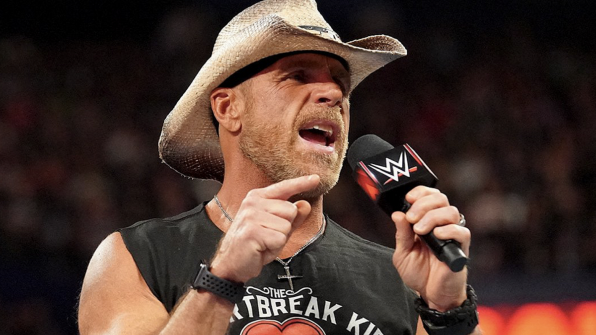 8 WWE wrestlers that couldn't stay retired