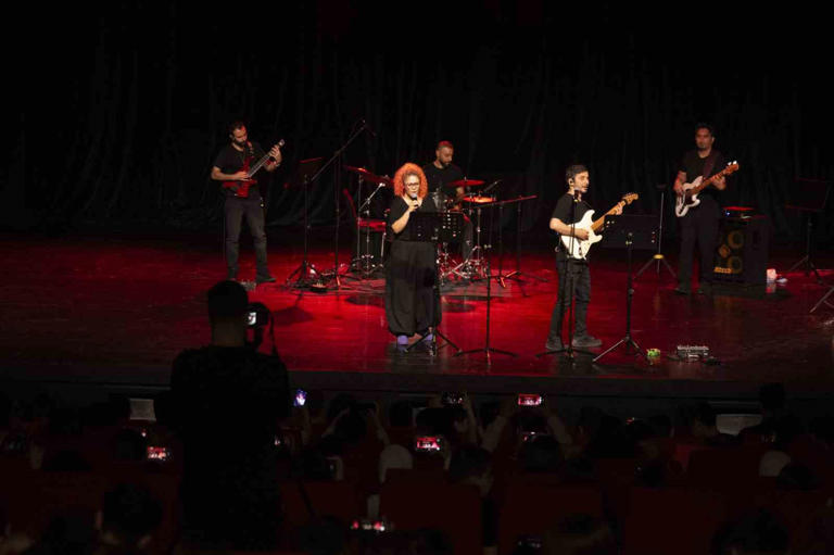 Mersin’de LGS öğrencilerine moral konseri