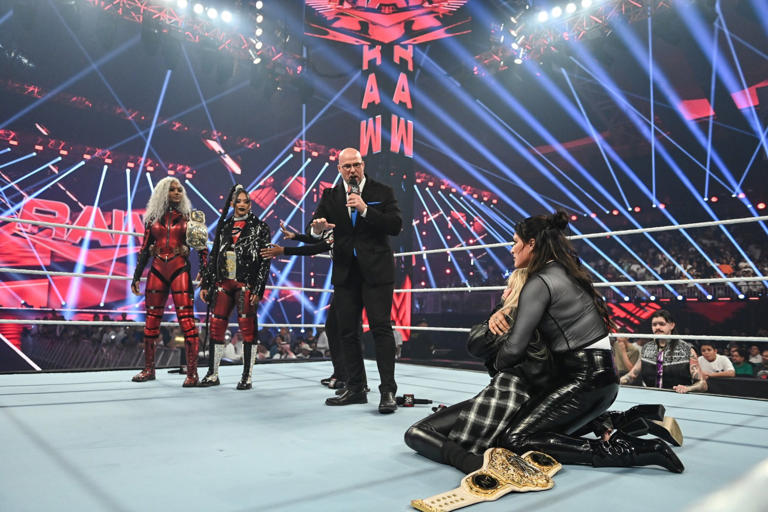 WWE SmackDown airs live tonight at earlier 7pm start