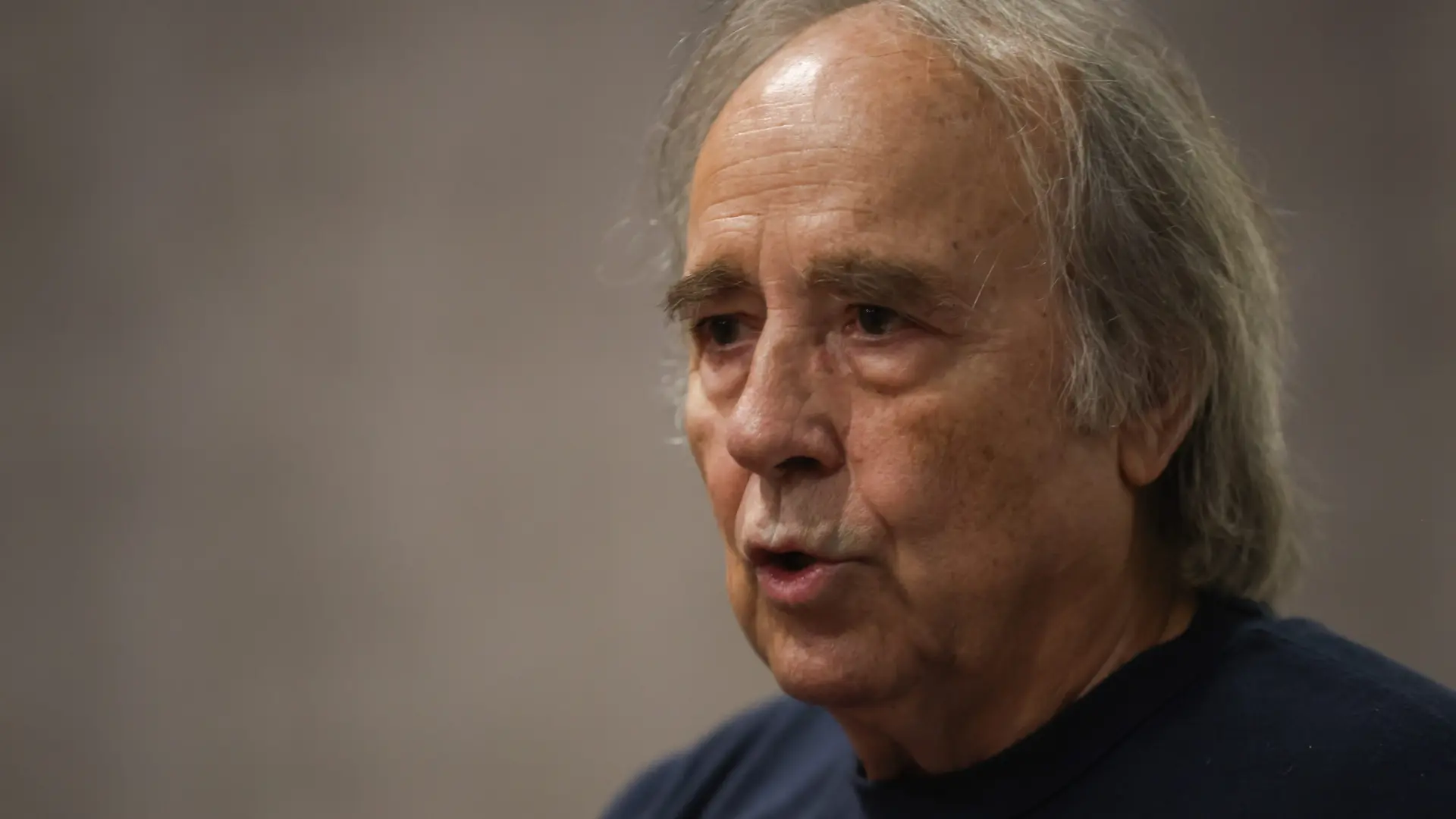 Un municipio de Madrid retira el nombre de Joan Manuel Serrat de un ...