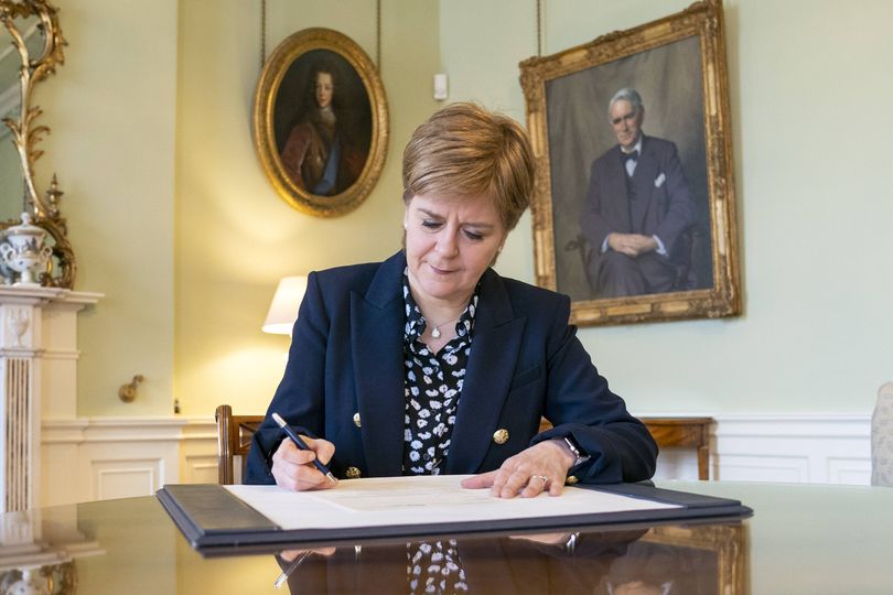Nicola Sturgeon used £500 Montblanc pen to sign her resignation letter ...
