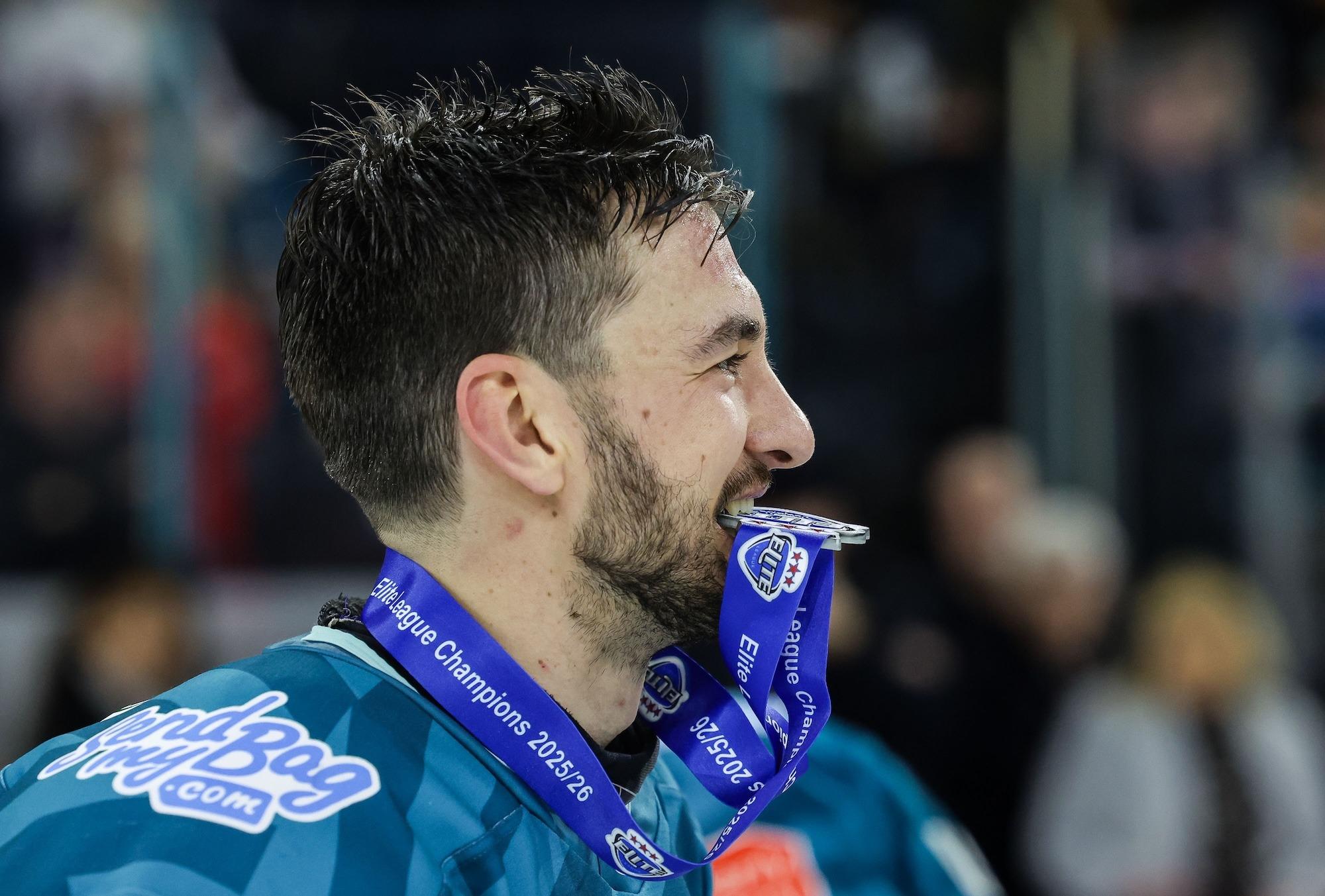 Forward Jake Gaudet confirmed as returning to the Belfast Giants next ...