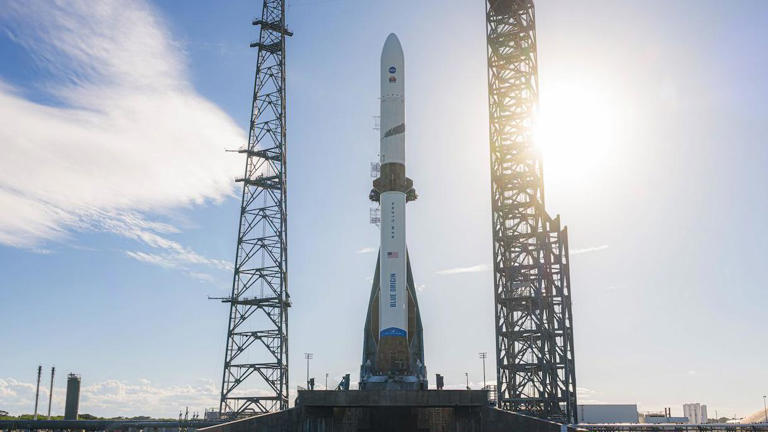 Exploding rocket casts doubts over NASA's Moon plans