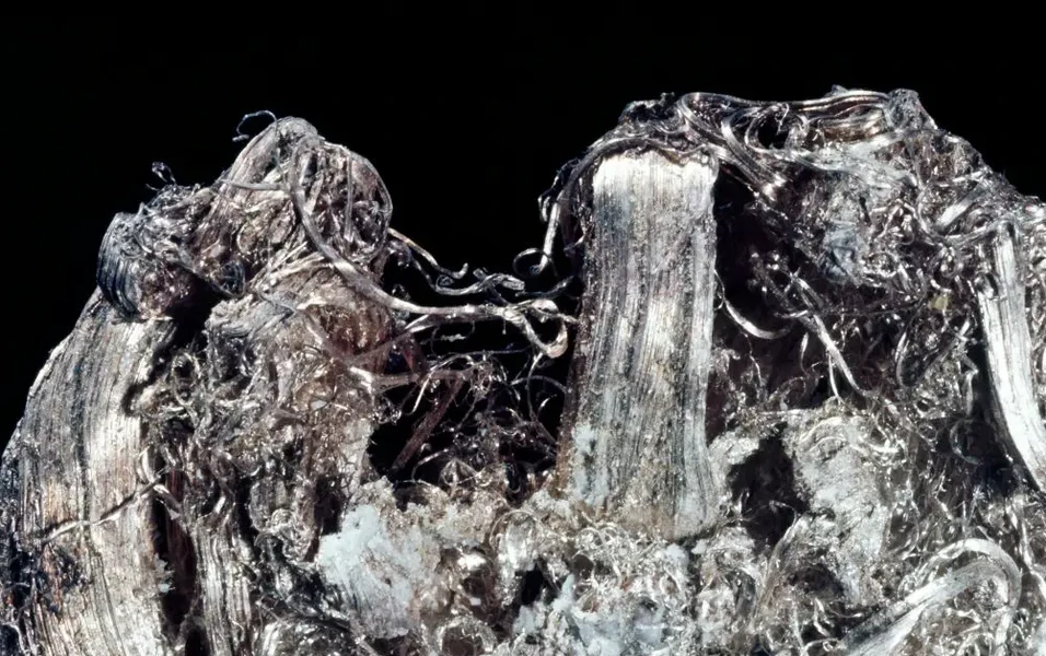 Scientists stabilize never-before-seen metallic crystal phase