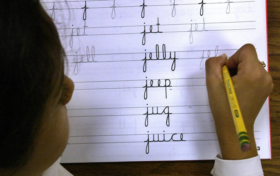 Baltimore County to reintroduce cursive writing in grades 2-3