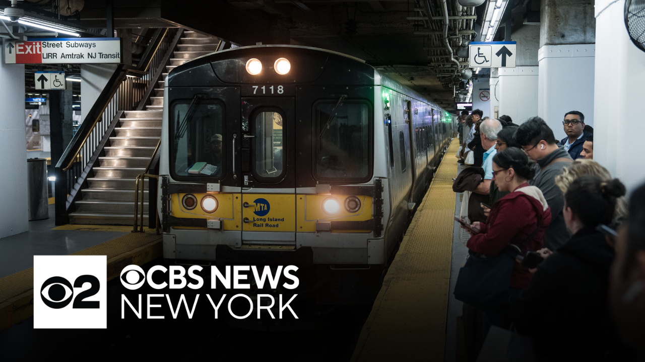 Fire in Penn Station tunnel suspends NJ Transit, LIRR services