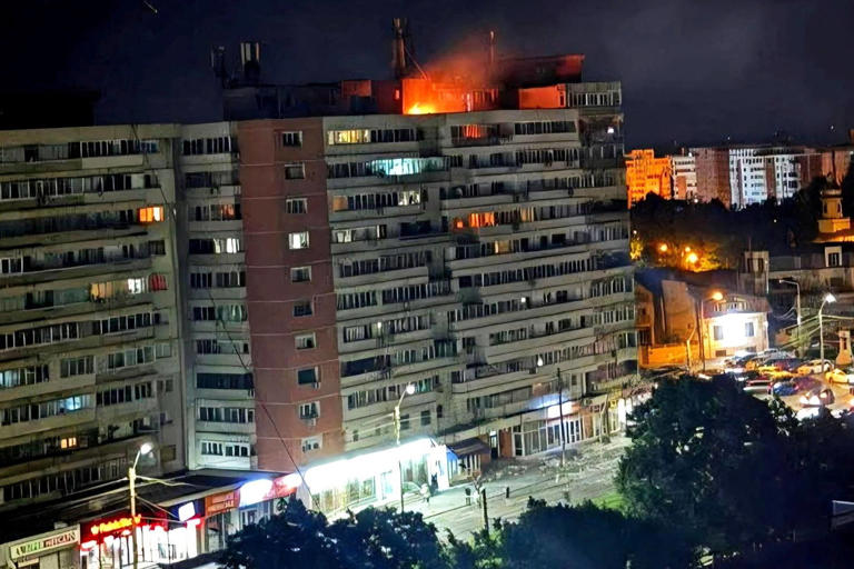 Drone hits Romania apartment block during Russian attack on neighboring ...