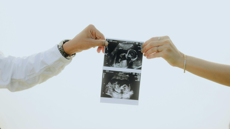 Becoming a parent actually changes your brain, but does it affect ...