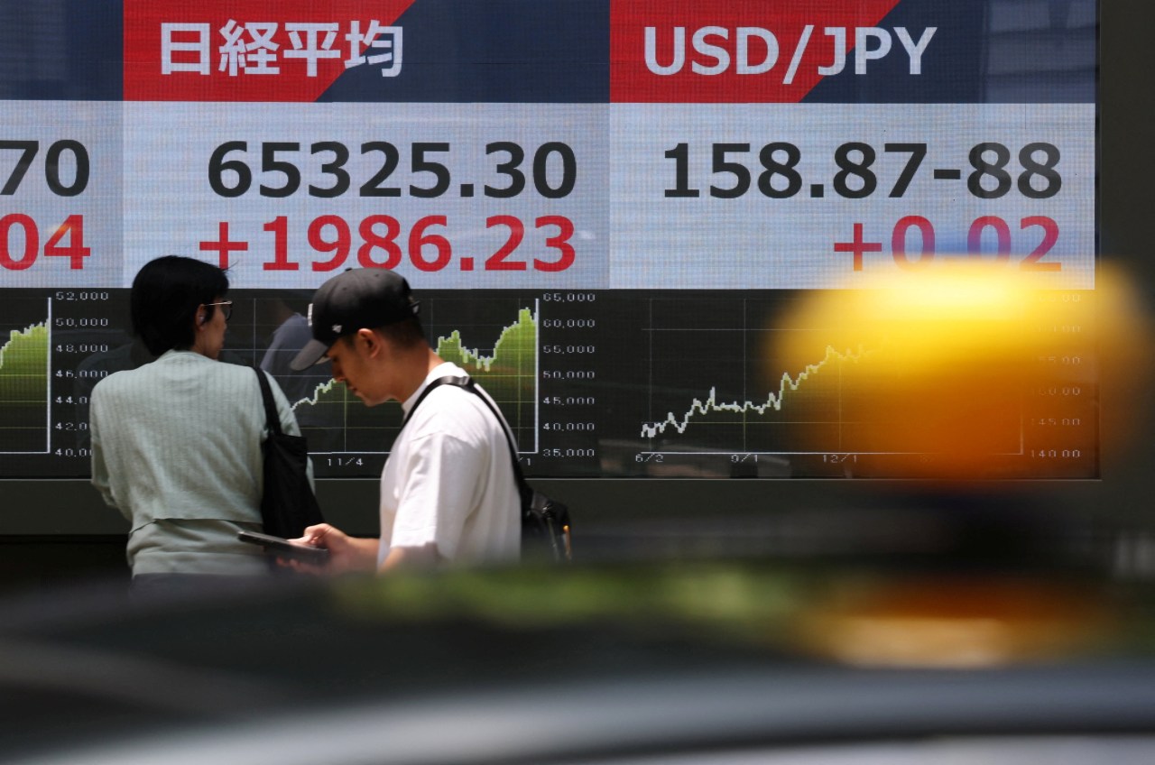 Japan confirms yen intervention over past month, spending record sum