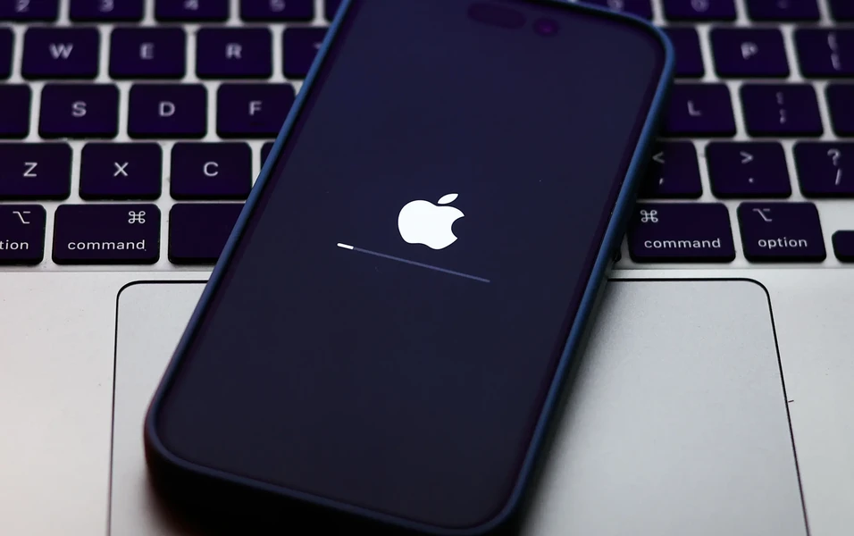 Apple to add AI camera tools and Google Cast in iOS 27