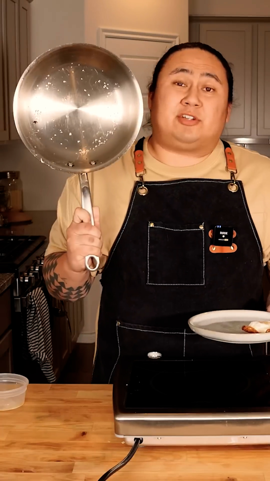 How to cook a perfect fried egg in a steel pan
