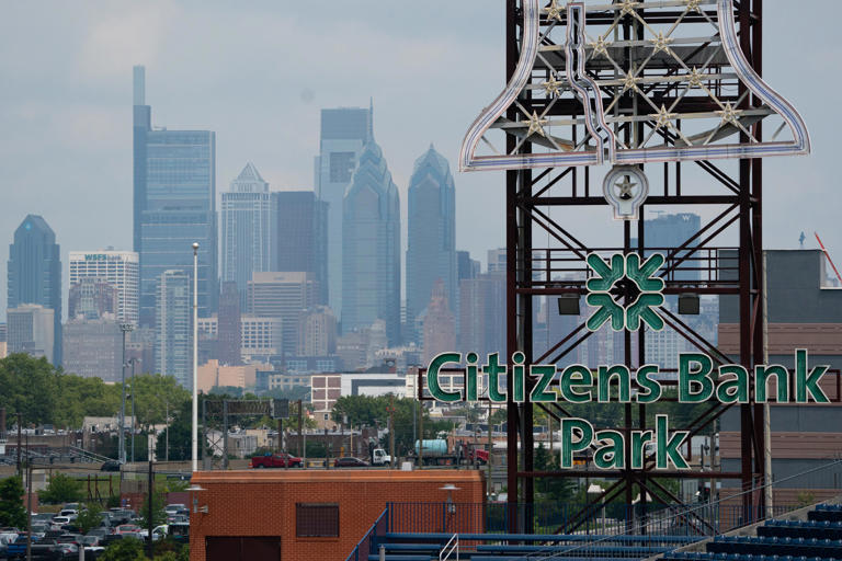 Stuck after the game? New plan aims to fix Philly stadium traffic