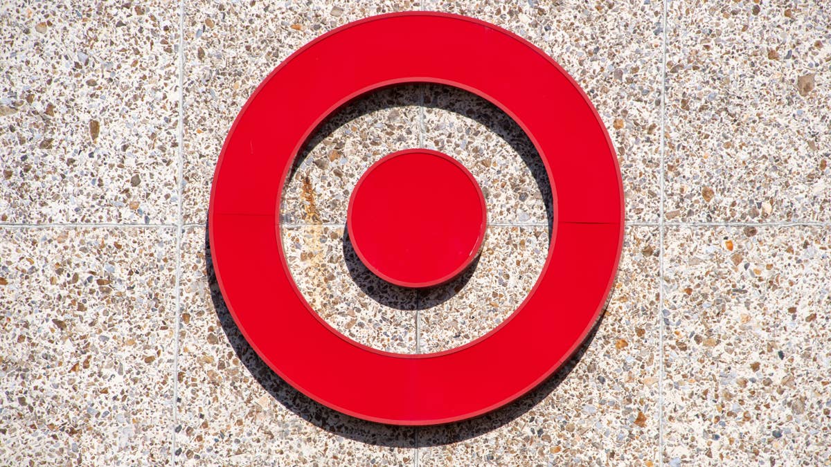 Target's $49 4-tier ladder shelf is a 'cute' storage solution for books ...