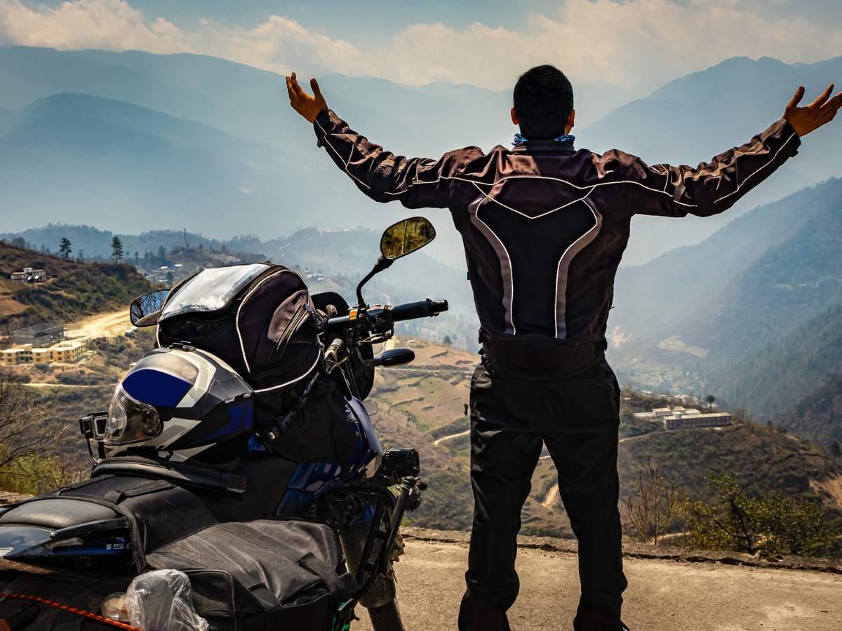 5 hill stations in India where every bike ride feels cinematic