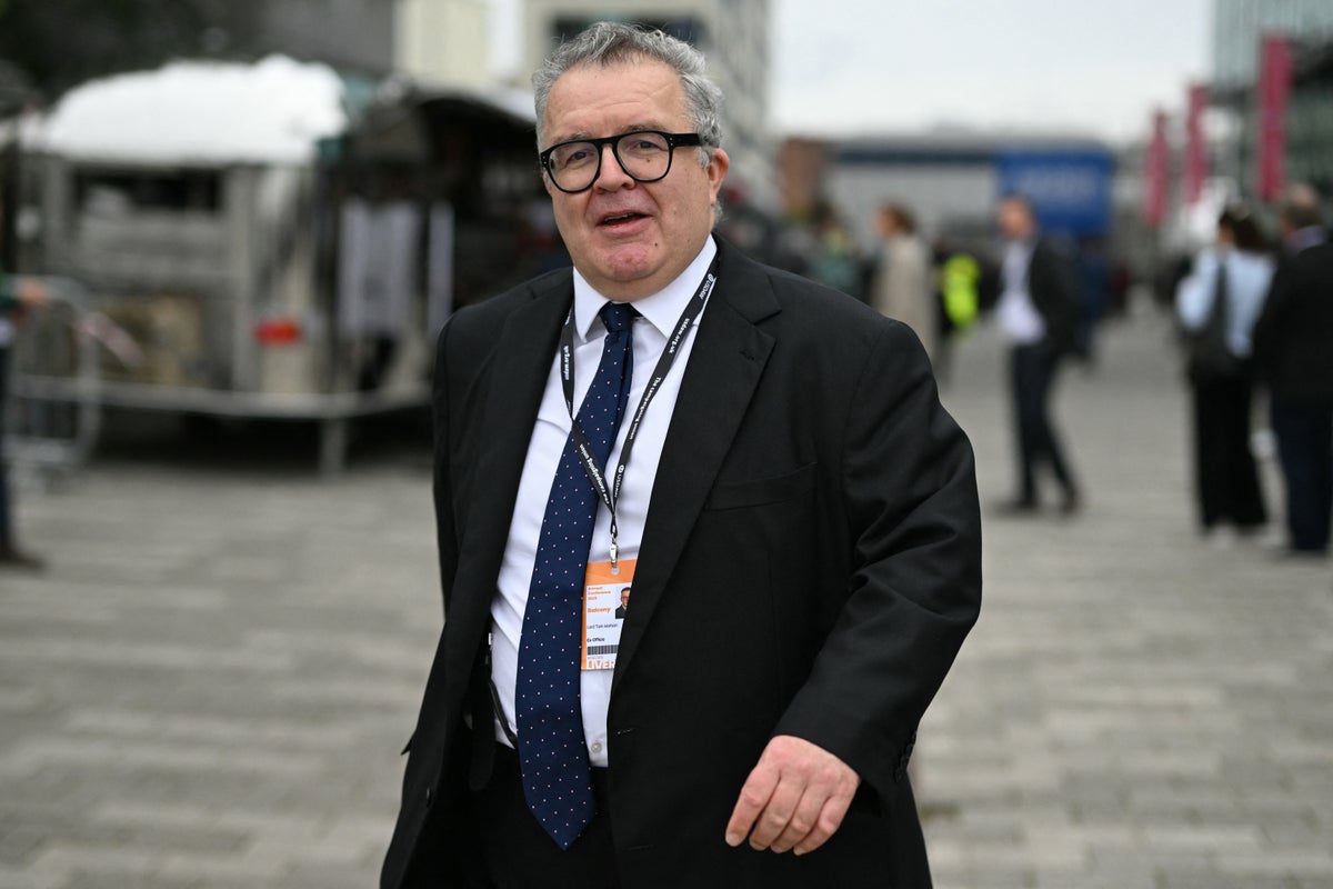 Former Labour deputy leader to step back after cancer announcement