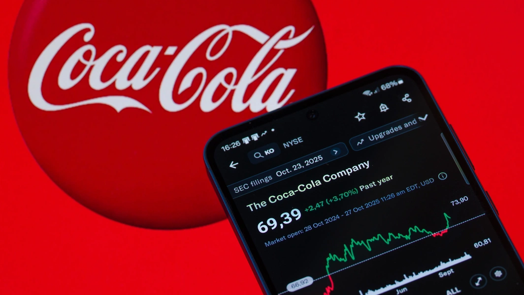 Pepsi debuts 13-ounce bottles to rival Coca-Cola's mini size