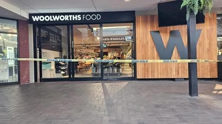 Explosives expert warns of potential extortion behind Woolworths bombings