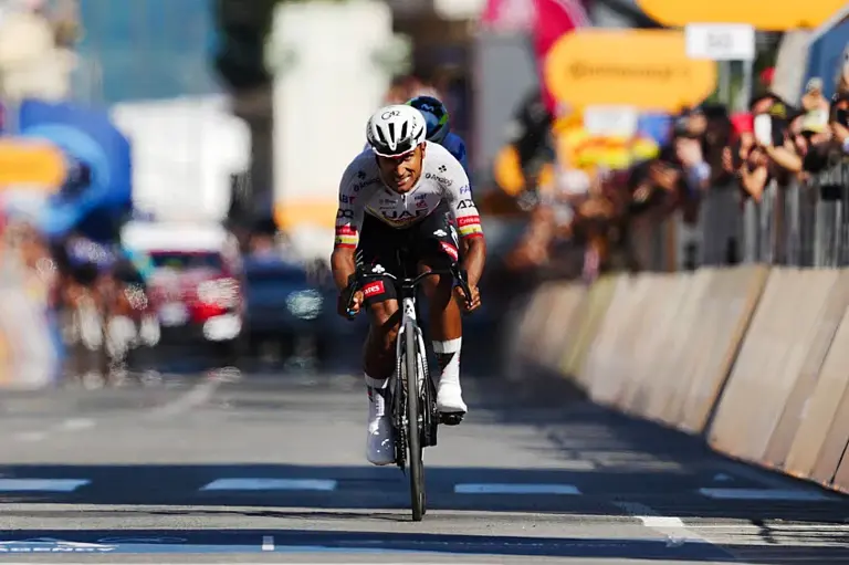 Giro : l’abandon de Narvaez ouvre grand le maillot cyclamen à Magnier