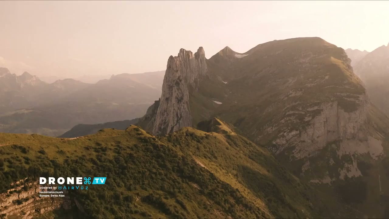 Le Alpi svizzere d'Europa viste con un drone, Parte 1