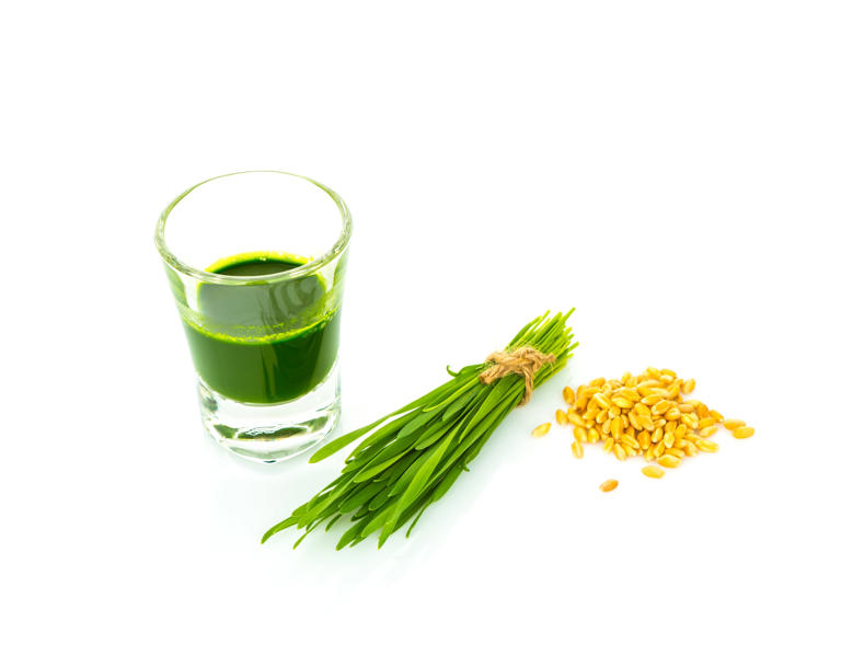 Benefits of wheatgrass juice: Key nutrients, perks, and side effects