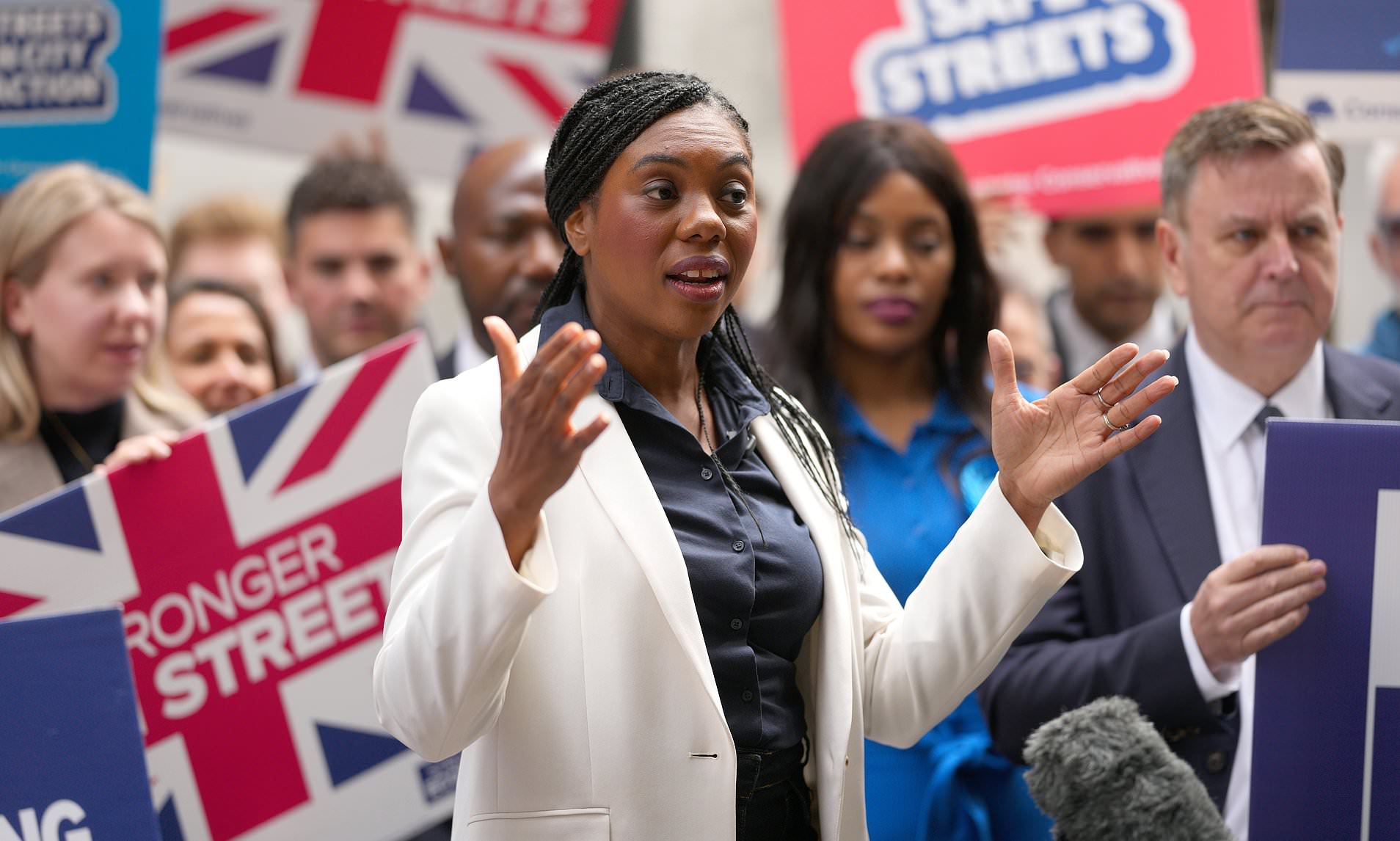 Badenoch says the Tories are now Blair's only hope - warning Labour ...
