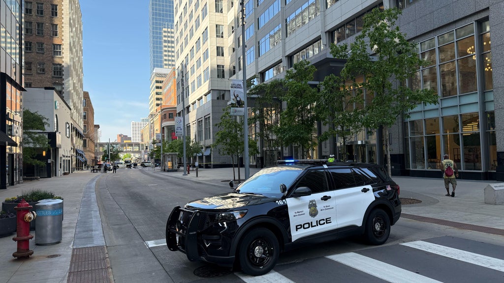 Two shot on Nicollet Mall in downtown Minneapolis; suspect in custody
