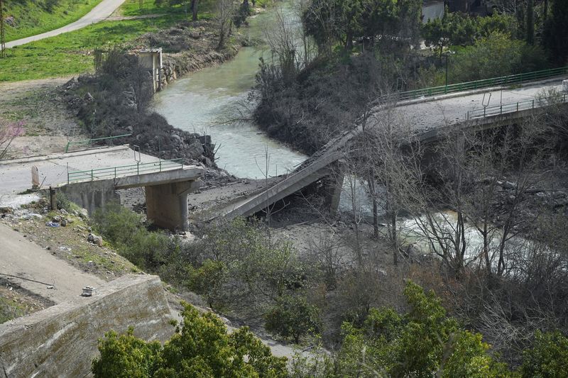 Israeli forces cross key Lebanon river in expanded ground offensive